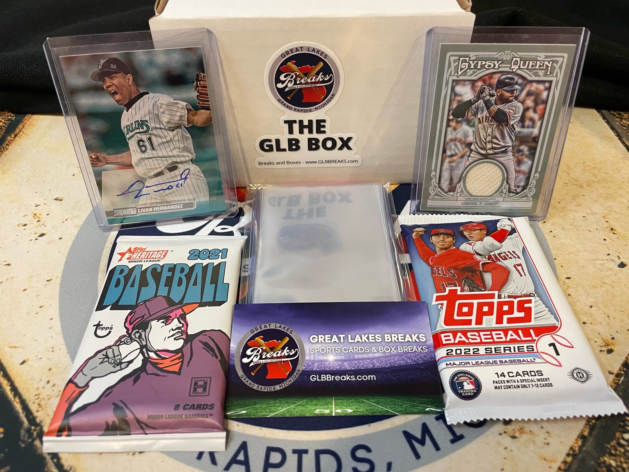 GLB Collectors Box - Baseball Edition – Great Lakes Breaks